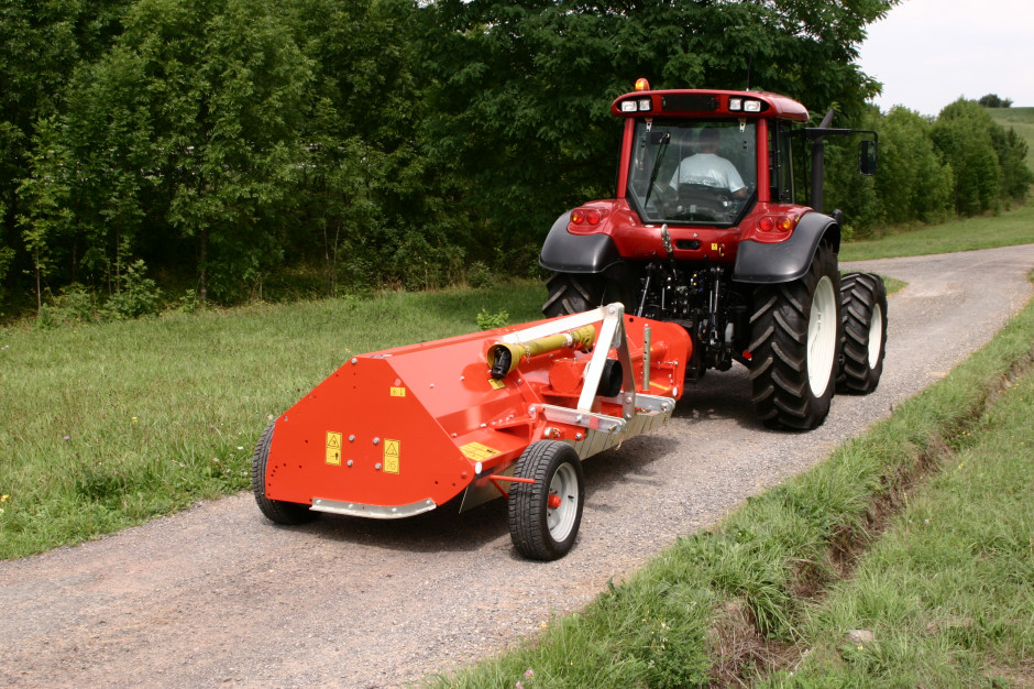MULCZER - broń na omacnicę - Maszyny rolnicze