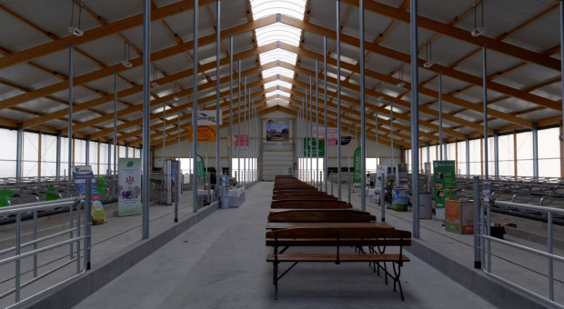 obora wolnostanowiskowa - Farmer.pl - hodowla, uprawa, maszyny, dopłaty