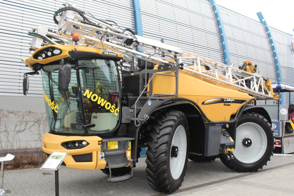 Nowe opryskiwacze Challenger RoGator 600D