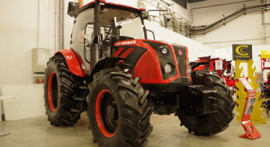 Ursus 28014 z sześciocylindrowym silnikiem Deutz Stage II o mocy 280 KM ...