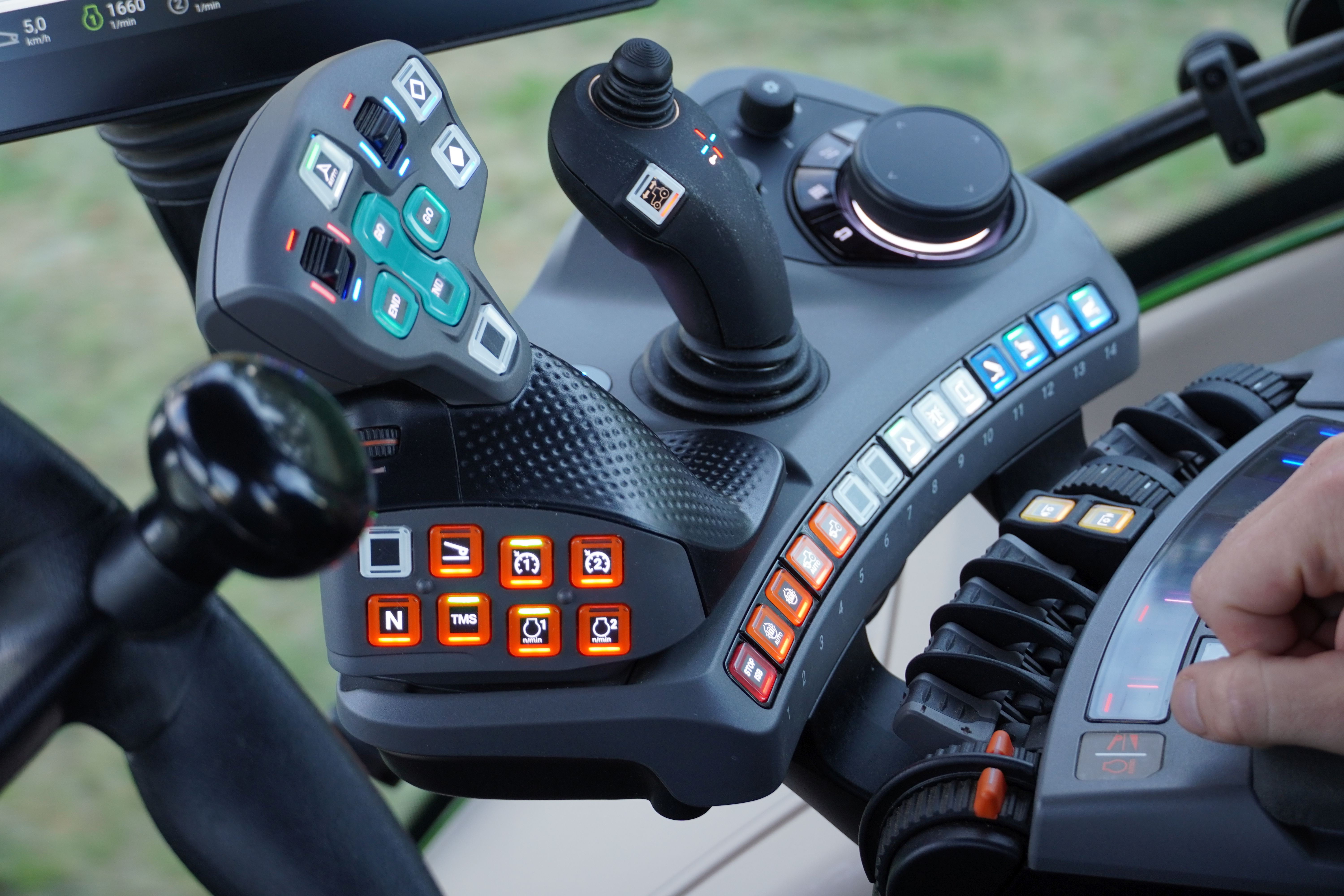 FendtONE – niedoścignione możliwości obsługi maszyn Fendt