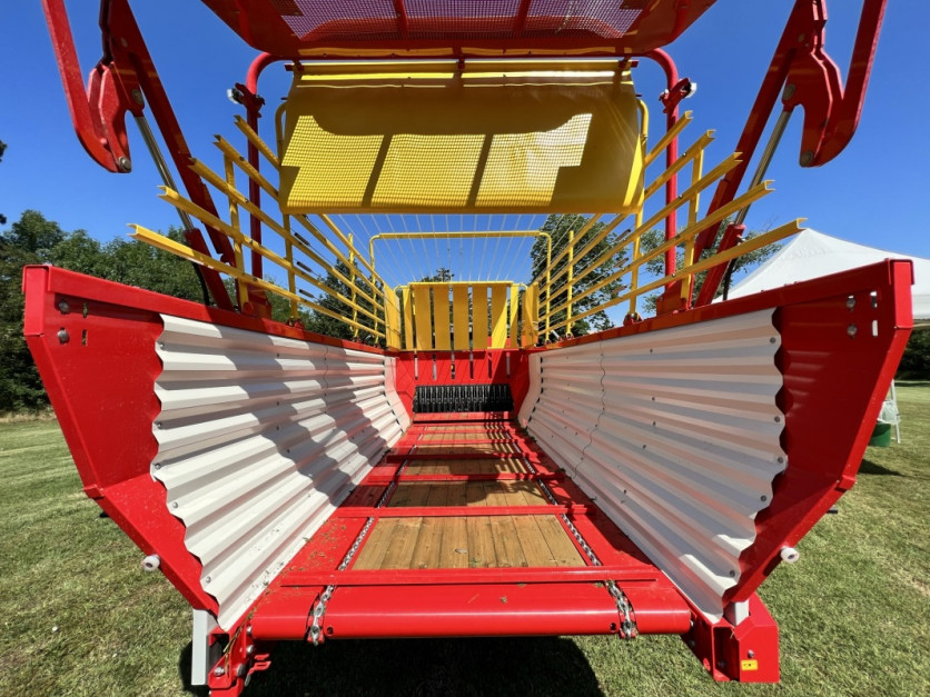 Pottinger Boss 3190 Master - skrzynia o pojemności 19 m3, fot.kh ...