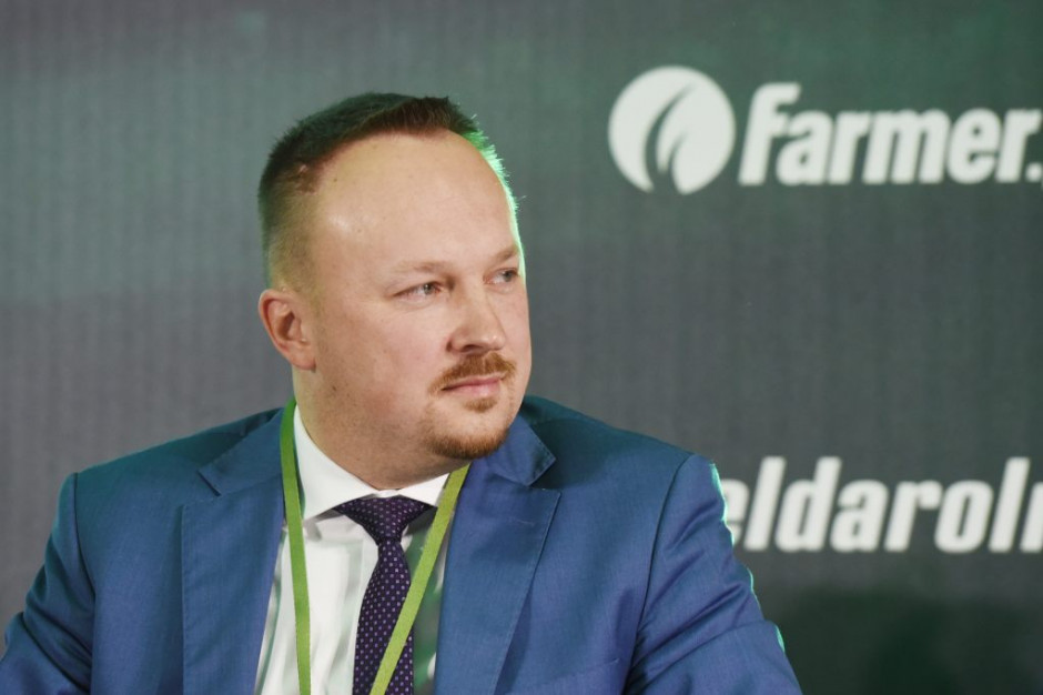 Mucha: Rolnik byłby zobowiązany do informacji o aplikacji środka z dwutygodniowym wyprzedzeniem