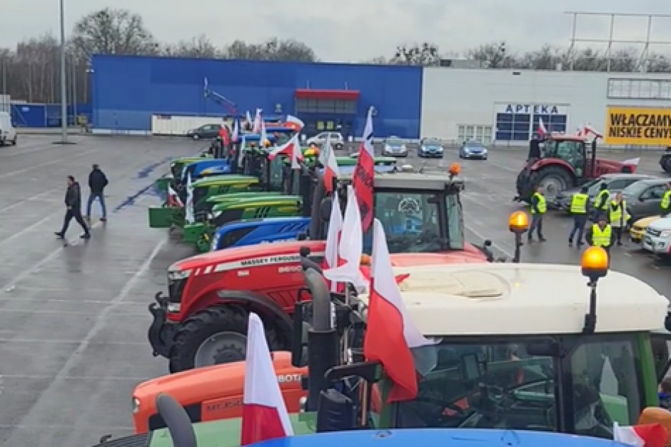 Ponad 100 traktorów na ulicach Szczecina. Startuje 30-dniowy protest ...