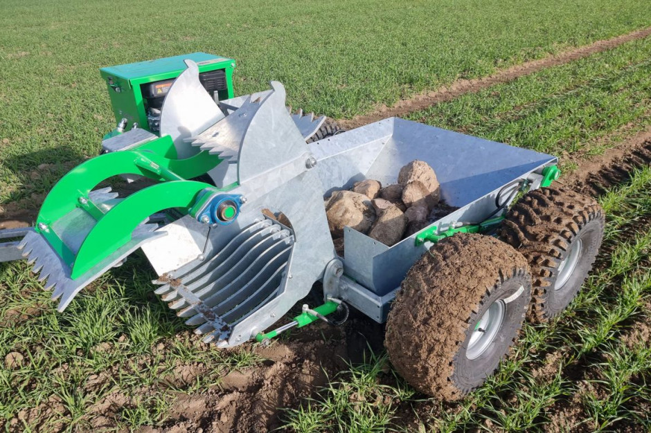 Syn rolnika zbudował zbieracz kamieni, który daje frajdę. Teraz ma ...