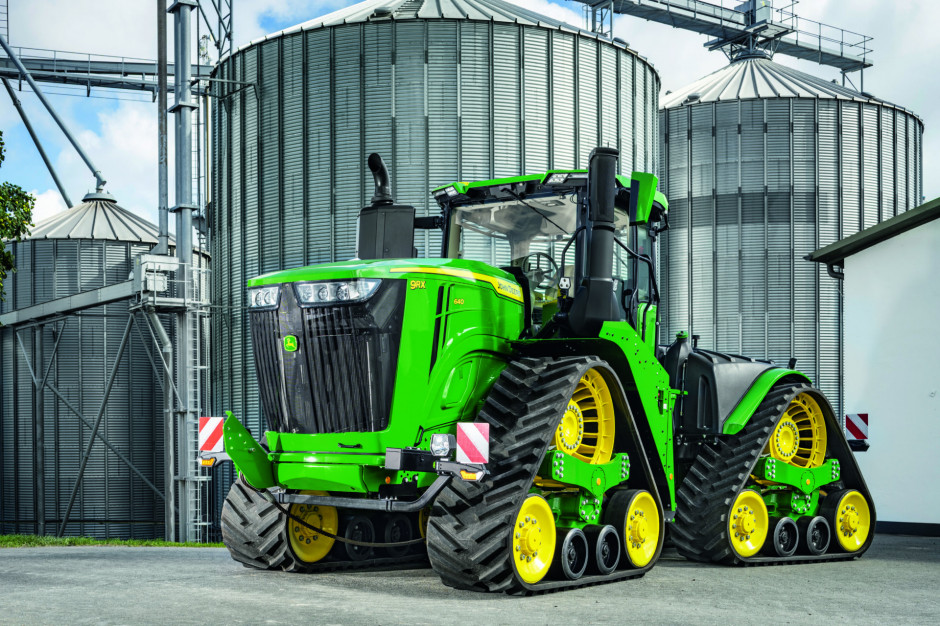 Czym zaskakują ulepszone ciągniki John Deere 9RX?
