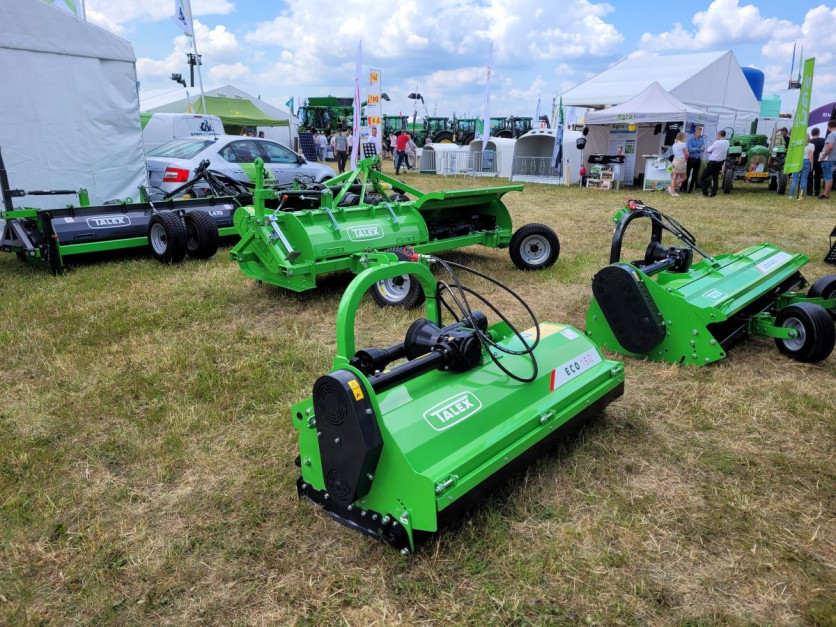 Prawie 5-metrowa kosiarka bijakowa Talex. Ile kosztuje?