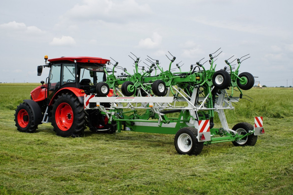 SaMASZ P10-1100T. Jedenastometrowy przetrząsacz z innowacyjnym systemem kopiowania