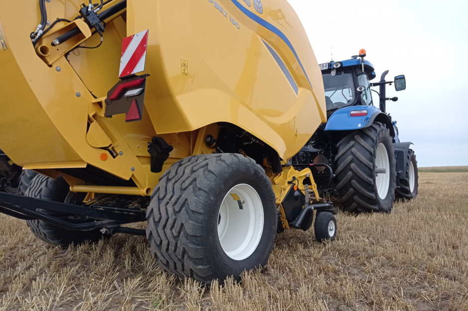 Pierwsza taka w Polsce. Prasa New Holland Pro-Belt 190