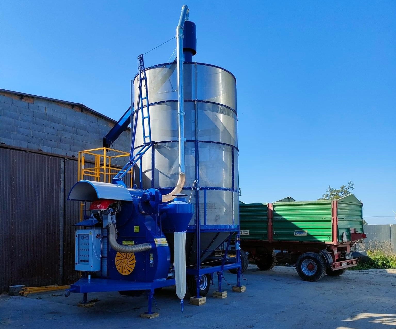 Czym wysuszyć ziarno? Przegląd mobilnych suszarni zbożowych