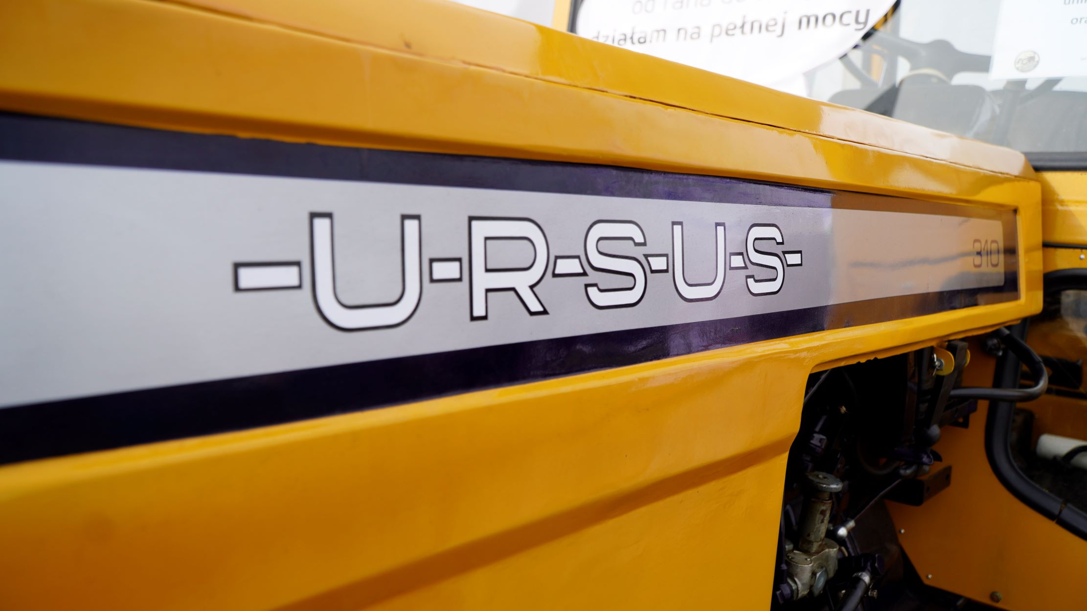 Przepięknie odrestaurowany prototypowy Ursus U310 z Nieborowa