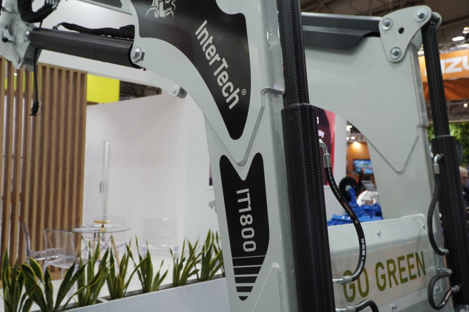 Inter Tech IT 1800 Green Power - lekki ładowacz o dużym udźwigu