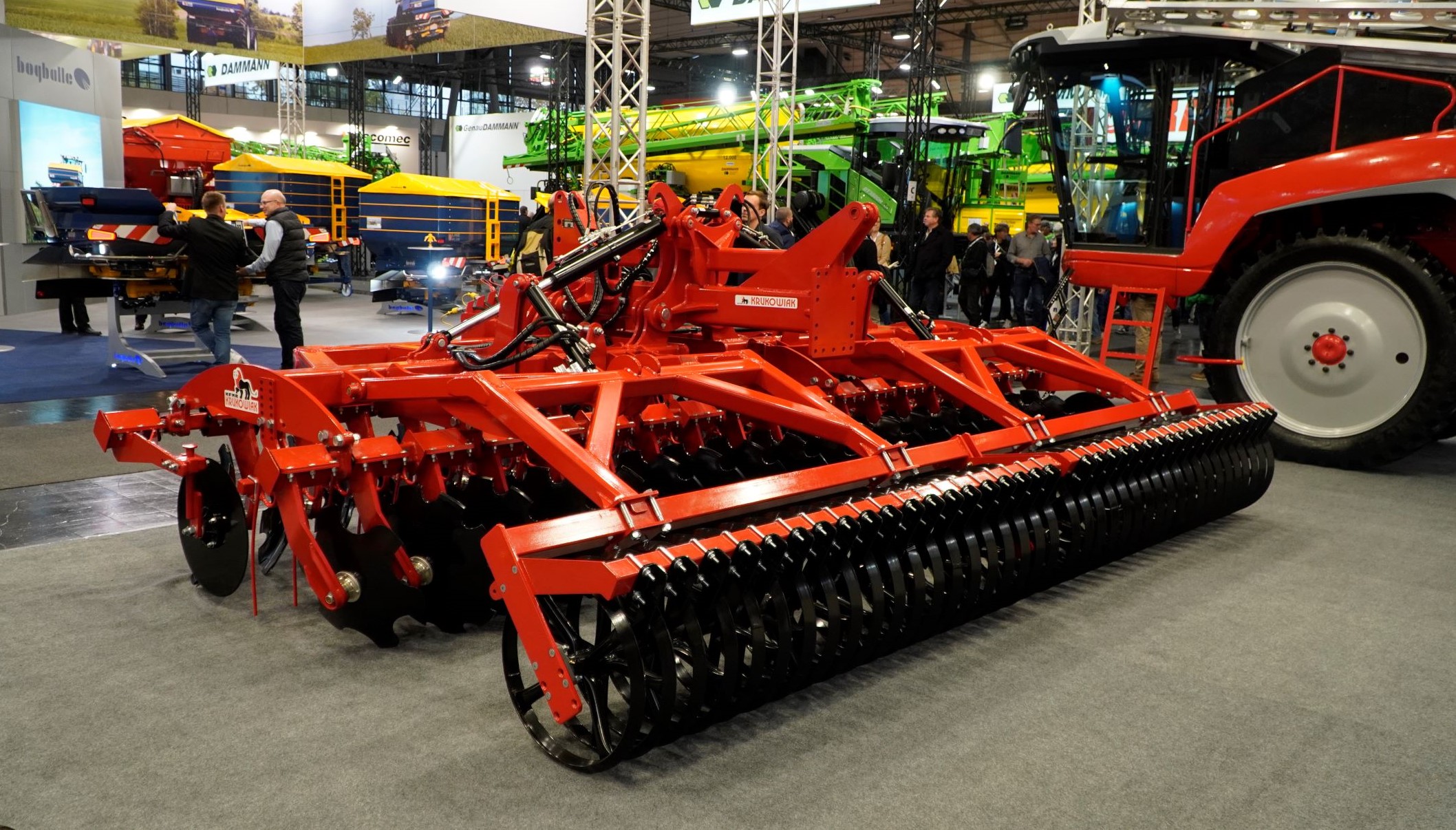 Polska maszyna, amerykański silnik, nowy kolor. Nowości Krukowiaka