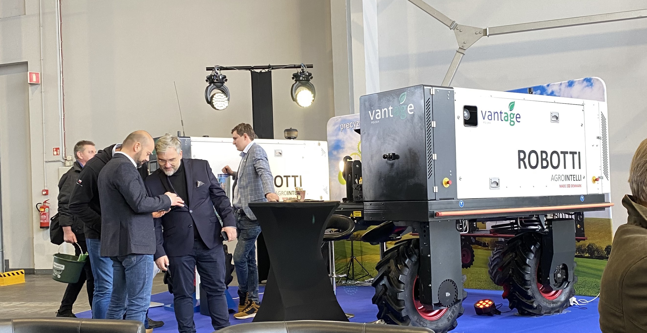 Zakup robota rolniczego. Czy to się opłaca?