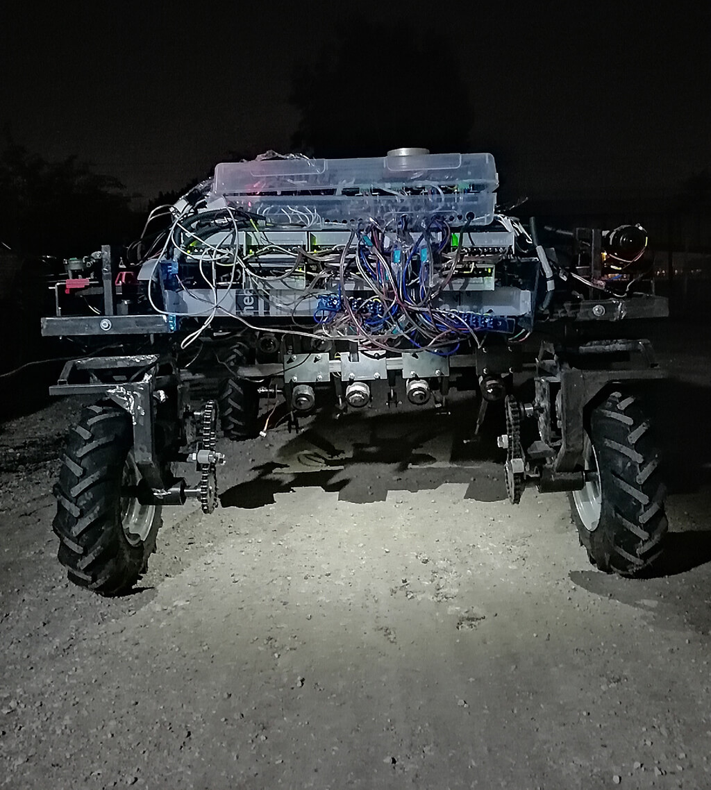 To pudełko na kółkach to turecki robot do zbierania bawełny Afara