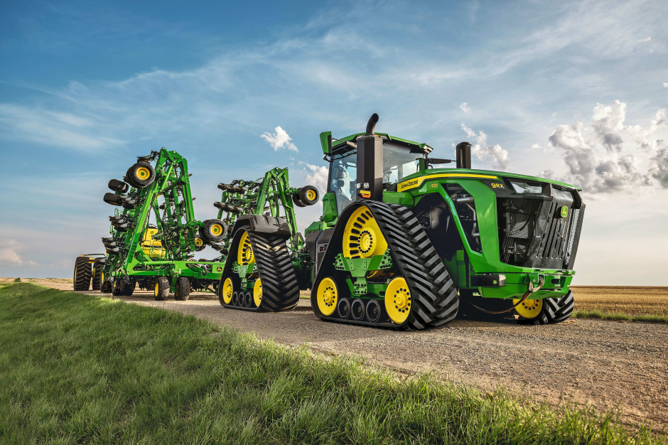 Technika rolnicza - maszyny rolnicze, technika, producenci