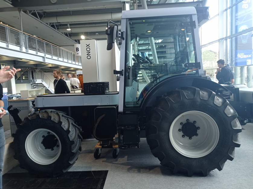 Rynek traktorów elektrycznych jest kwestią domysłów