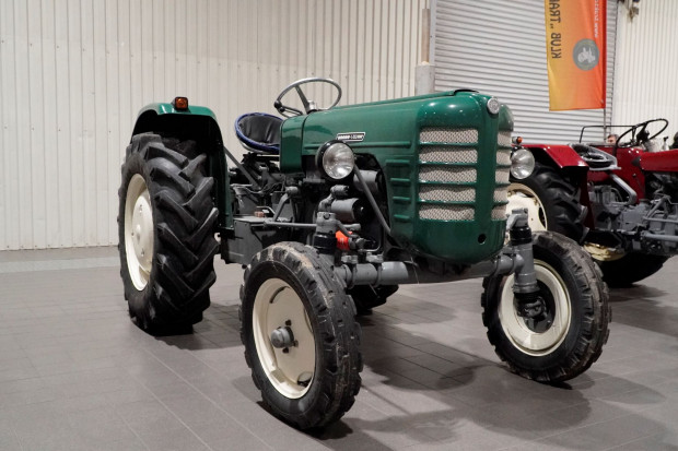 Technika rolnicza - maszyny rolnicze, technika, producenci