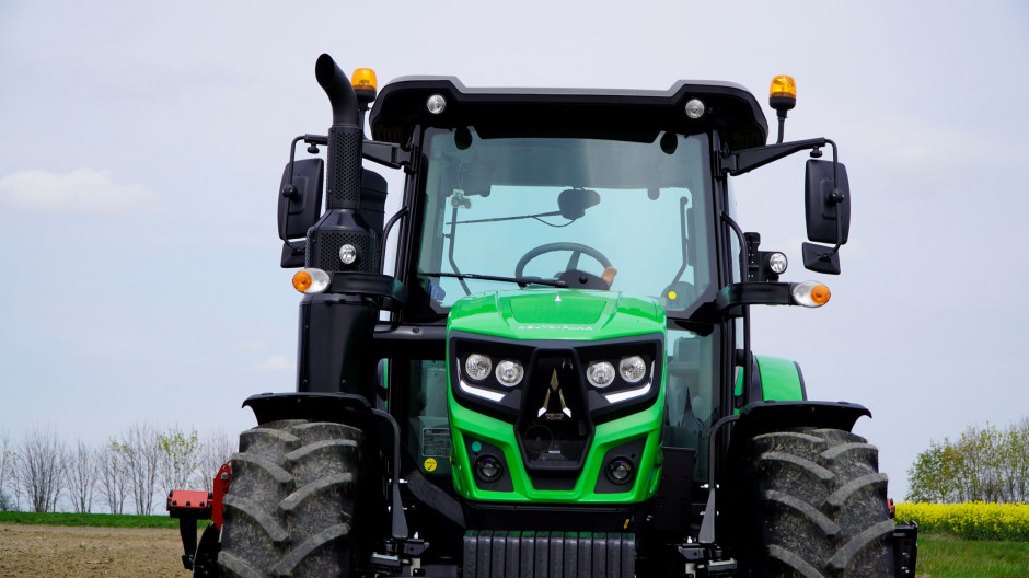 Jak jeździ i ile kosztuje nowy Deutz-Fahr 5 Keyline? To może być hit na ...