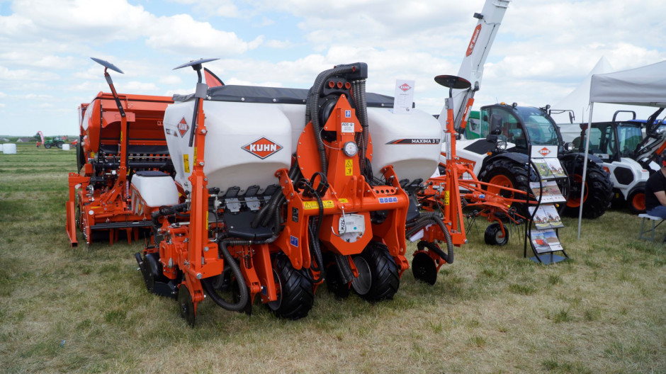 Ile kosztują maszyny marki Kuhn? Dealer marki w Ułężu chwalił się ...