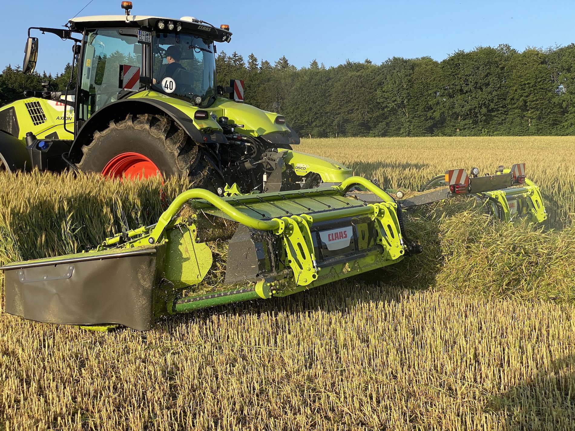 Claas Disco 9300 Direct Swather- zupełnie nowa kosiarka ze ślimakiem