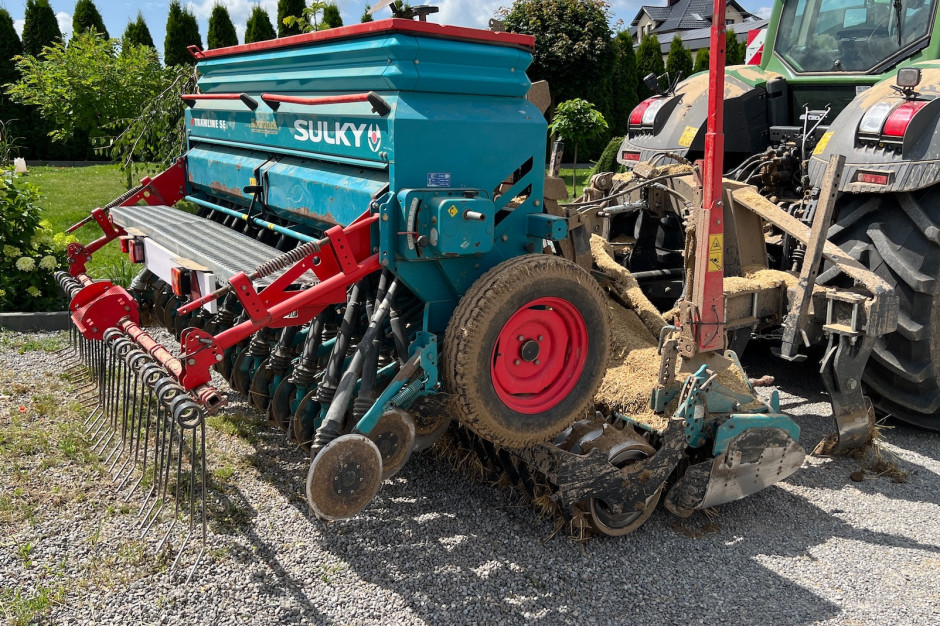 Technika rolnicza - maszyny rolnicze, technika, producenci