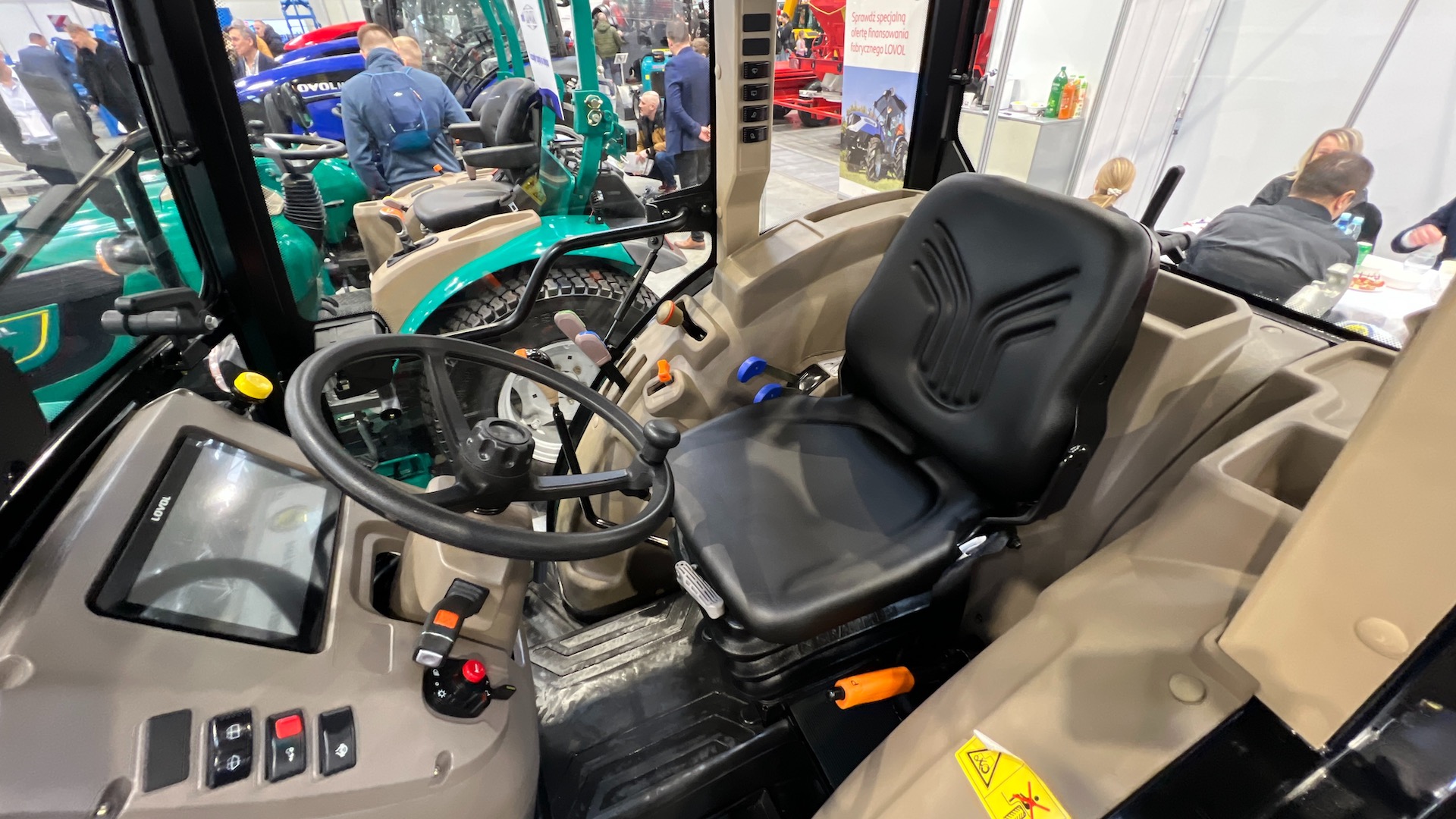 Lovol F4100, P2000 i P1000. Co oferują nowe ciągniki i ile kosztują?