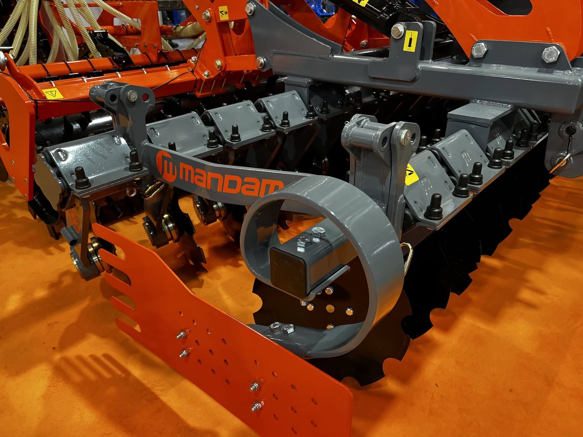 Mandam Gal Combo - zupełnie nowy agregat uprawowo-siewny