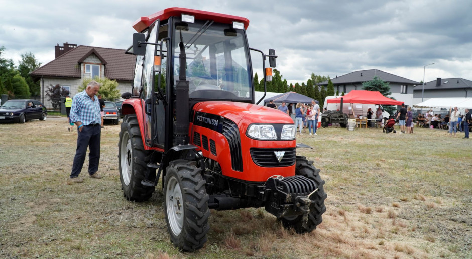 10-letni Foton 504 z przebiegiem 184 mth