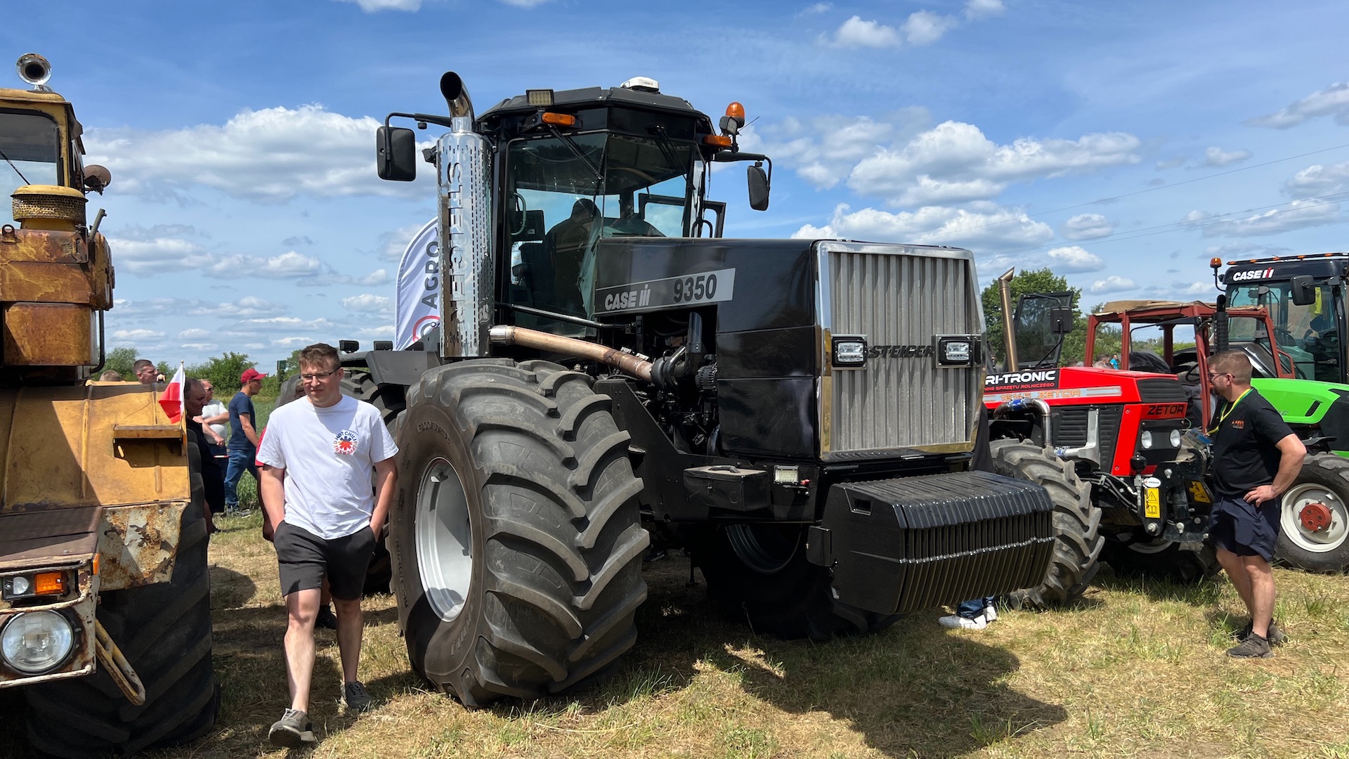Ogień z rury, huk i potężne emocje. Tractor pulling zgromadził tysiące ...