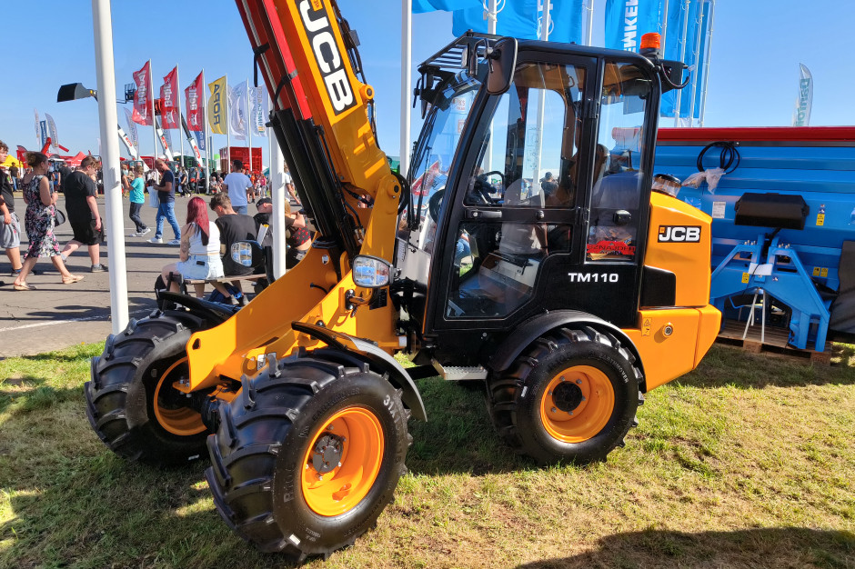 Nowa ładowarka - JCB TM 110 Agri. Szerokość zaledwie 1,56 m