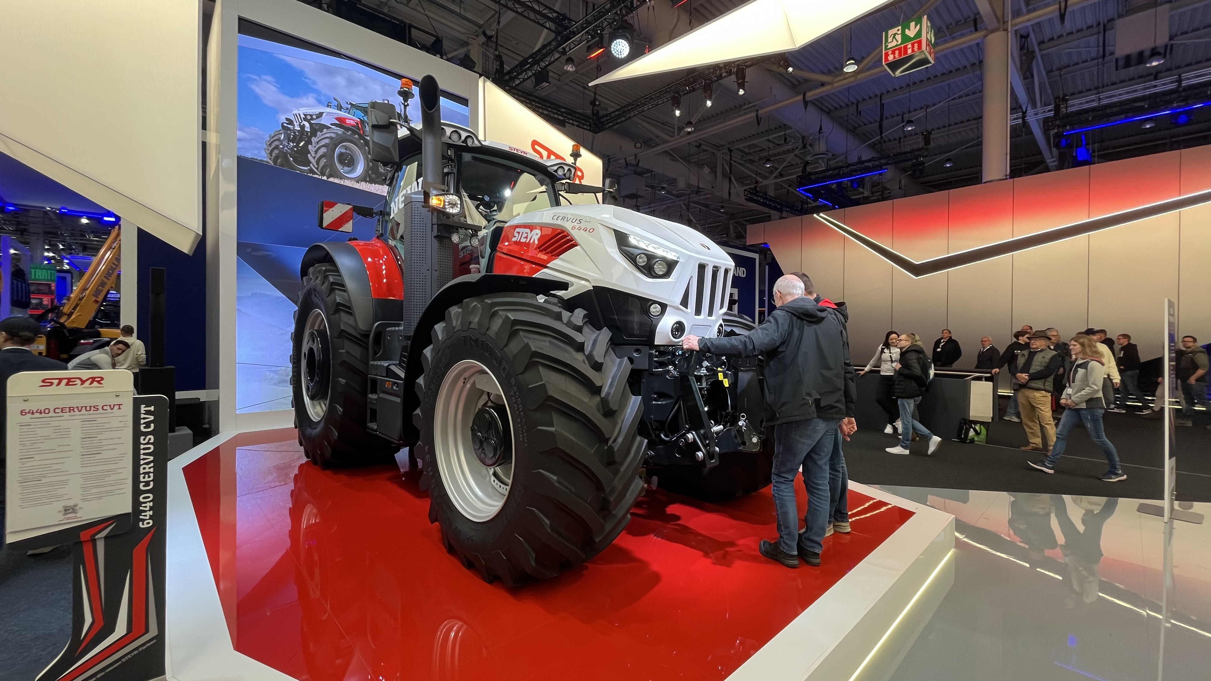 Nowe Deutz-Fahry, Steyry, Fendty i elektryczny John Deere. Galera zdjęć ...