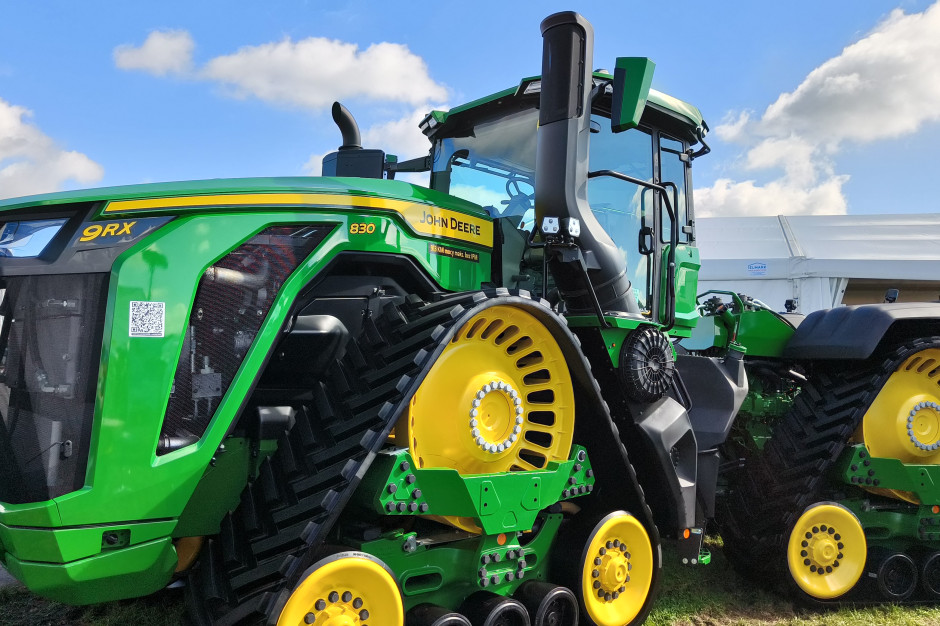 Jak przewieźć czołg, albo dwa ciągniki John Deere 9RX? Polska firma ma ...